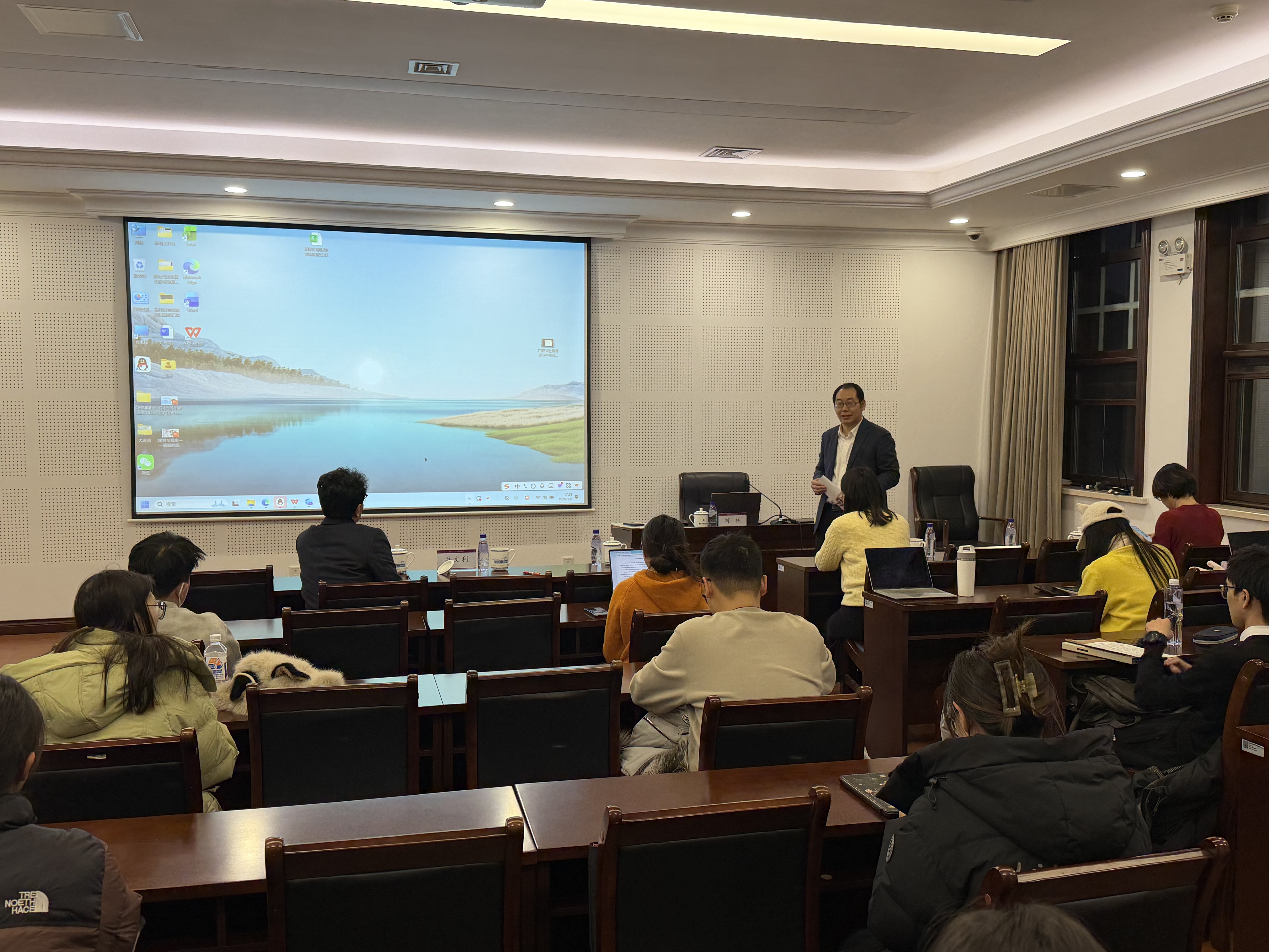 广陵书社社长访问南开并演讲“新时代的古籍出版与古籍编辑”